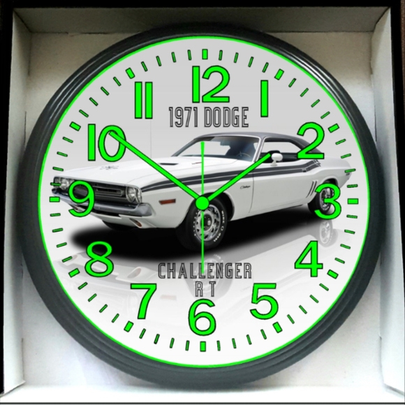 Wall Decor | 1971 Plymouth Roadrunner Glow In The Dark Wall Clock New ...